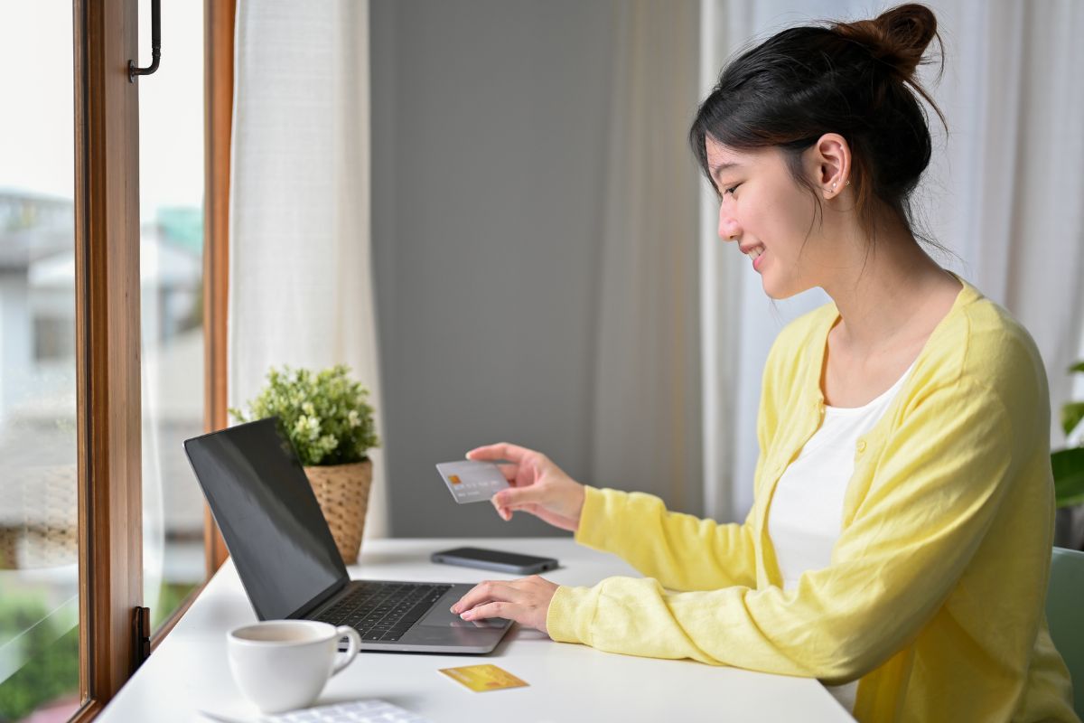 5 เหตุผลที่ธุรกิจควรเลือกใช้ระบบ e-KYC จาก AIGEN